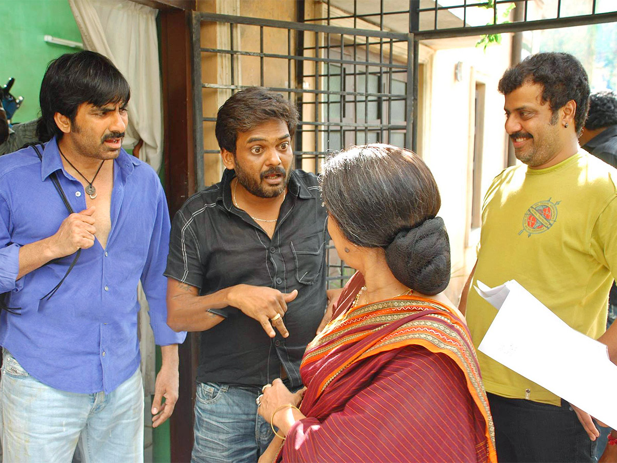 Tollywood Senior Actor Raja Ravindra's Rare and Unseen Pics - Sakshi